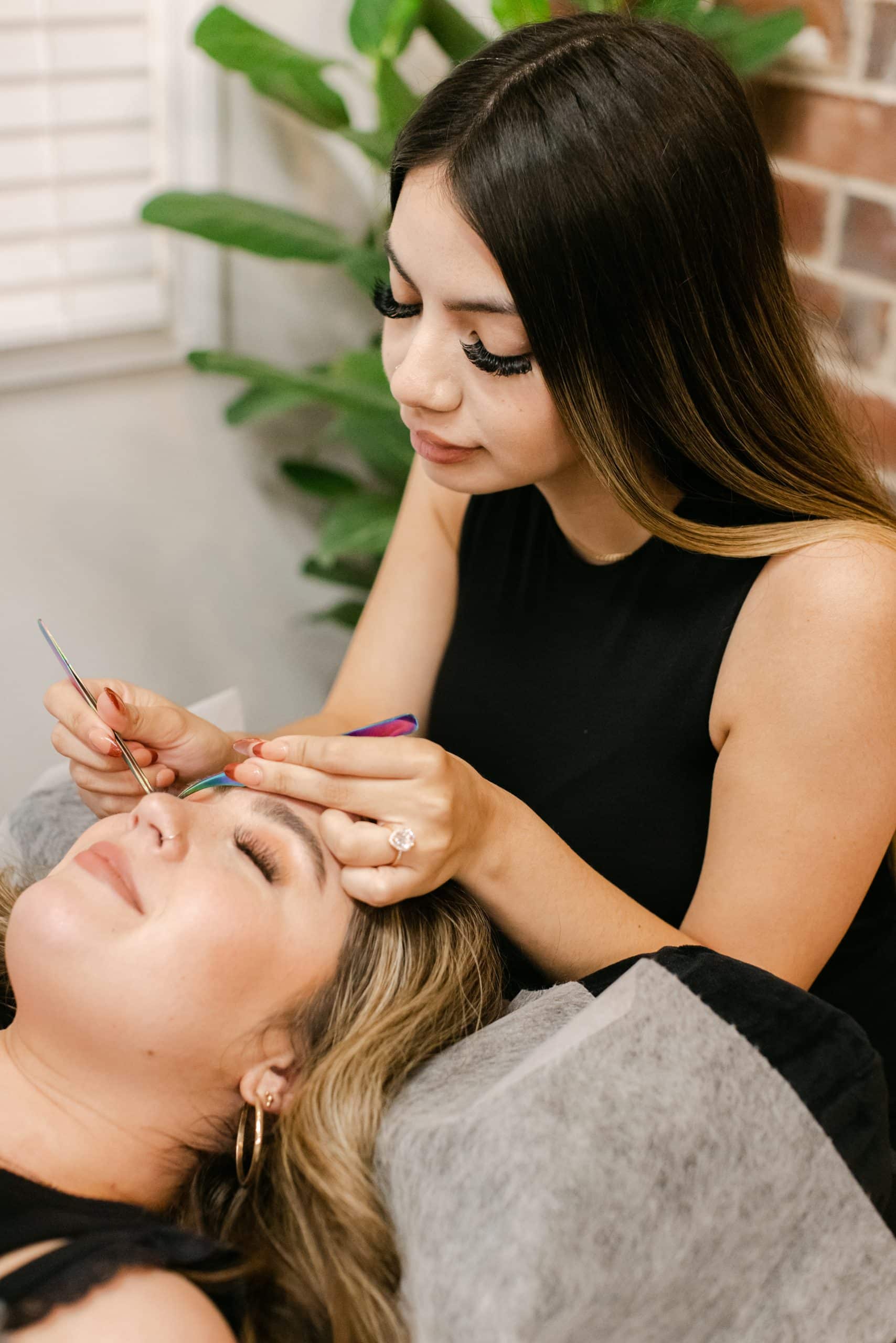 How To Prepare Lash Extensions